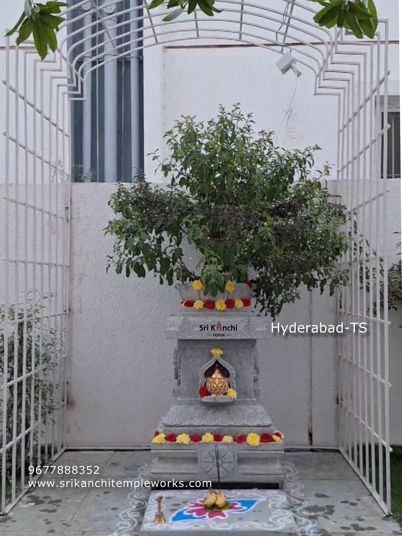LOTUS top Tulasi maadam with Srinivasa Perumal Symbols – SRIKANCHI